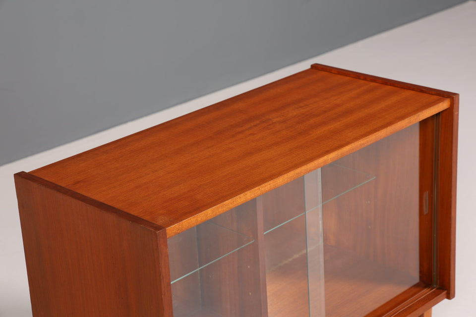 Simple display cabinet store